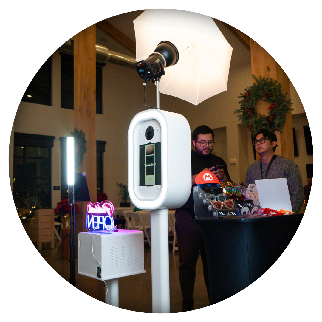 Arizona's Bespoke Photo Booth Rental – Where Photo booth fun meets ...